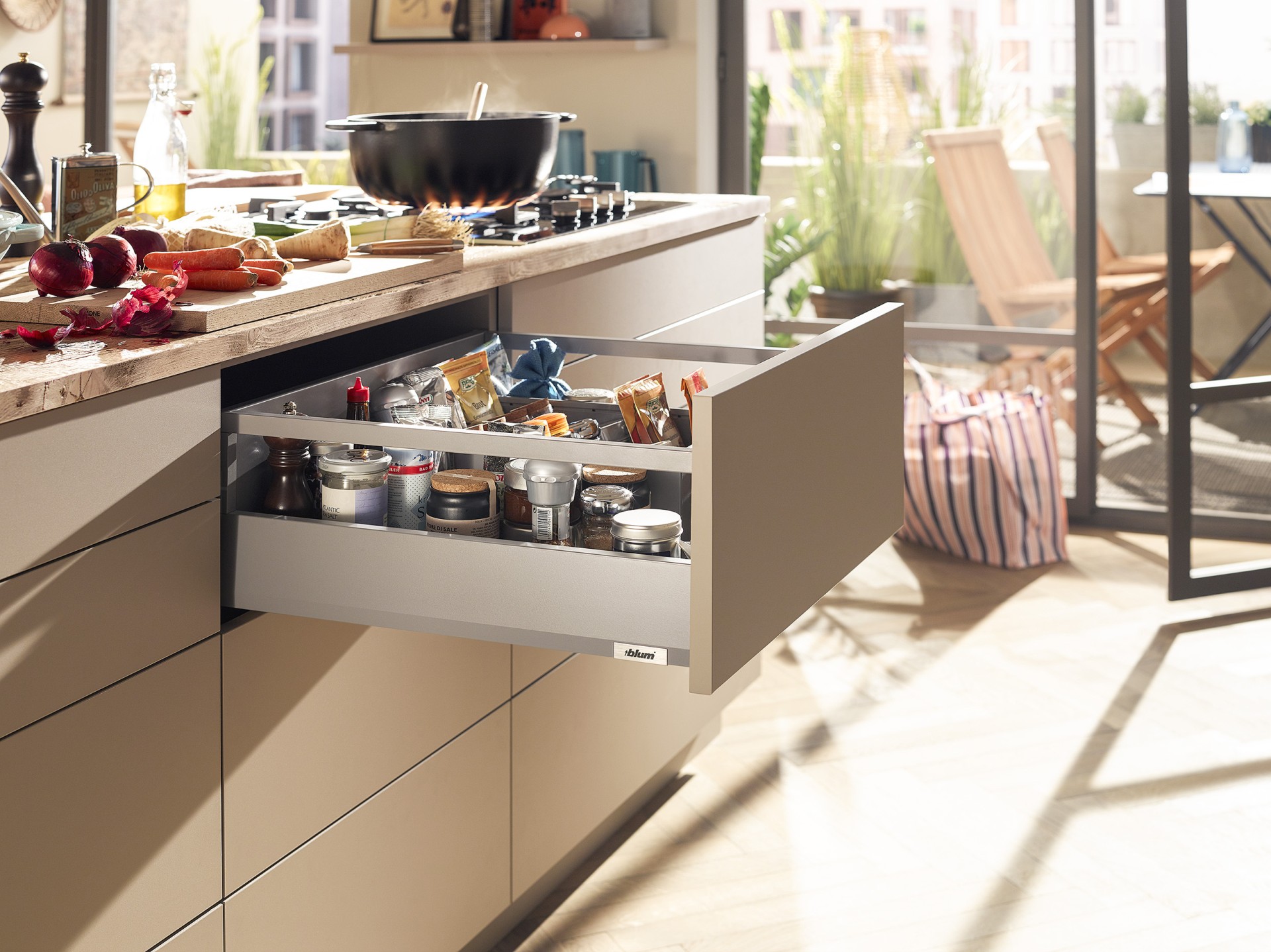 MERIVOBOX | Blum