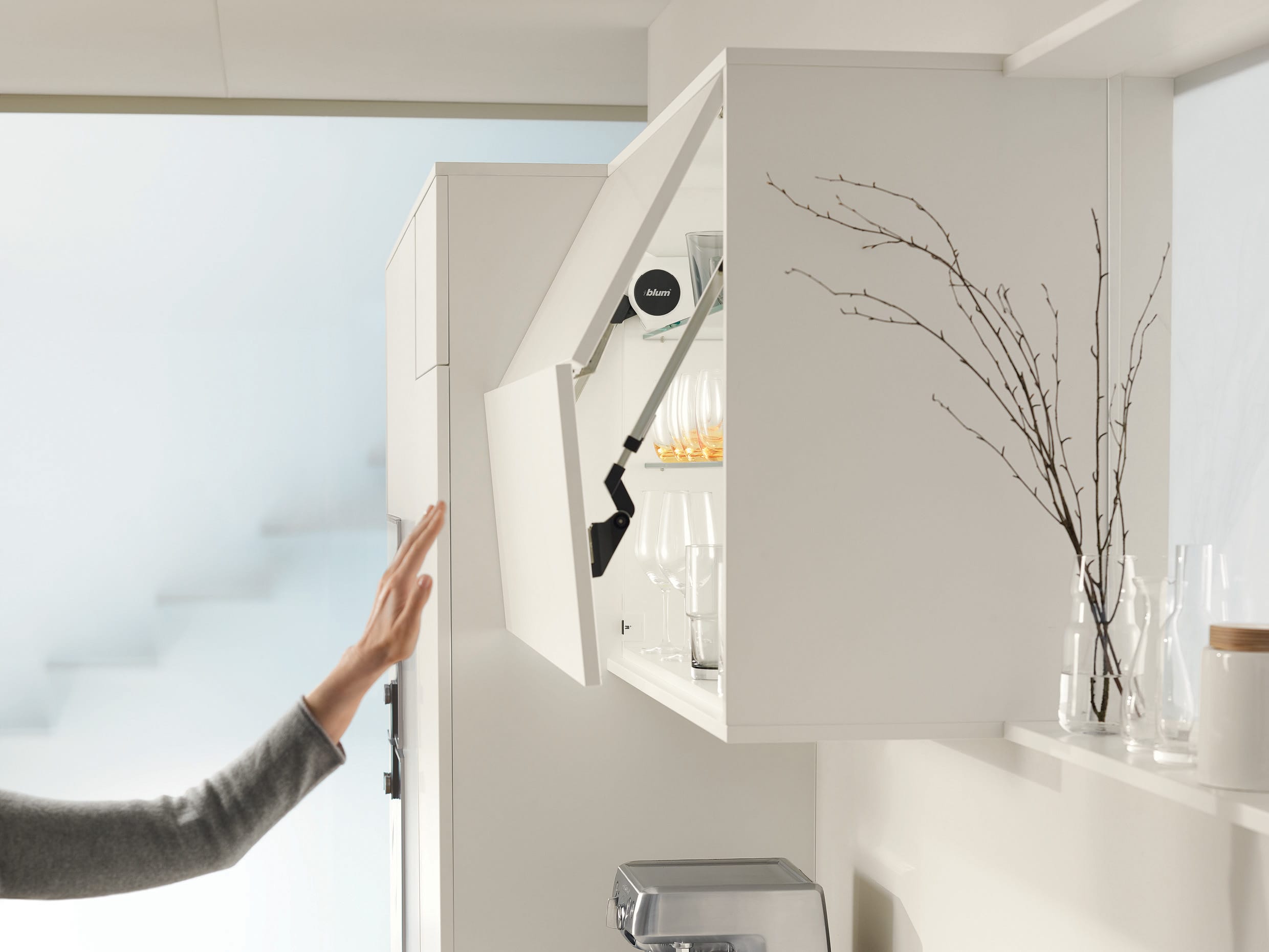 SERVO-DRIVE uno for AVENTOS | Blum