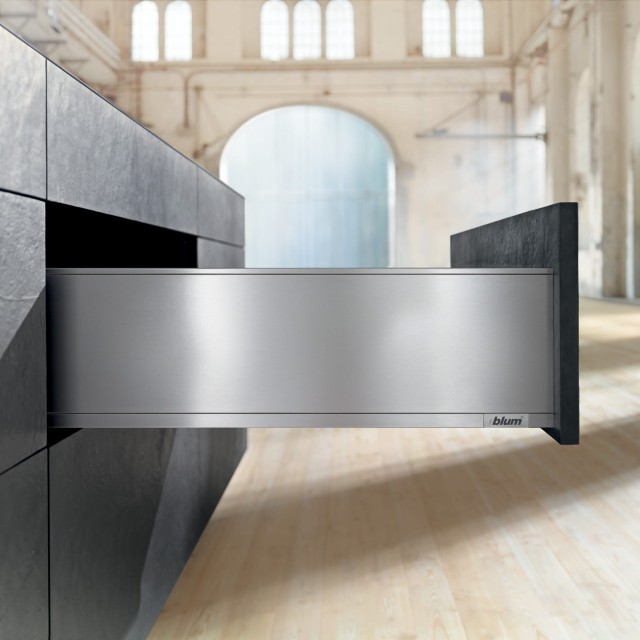 METABOX | Blum