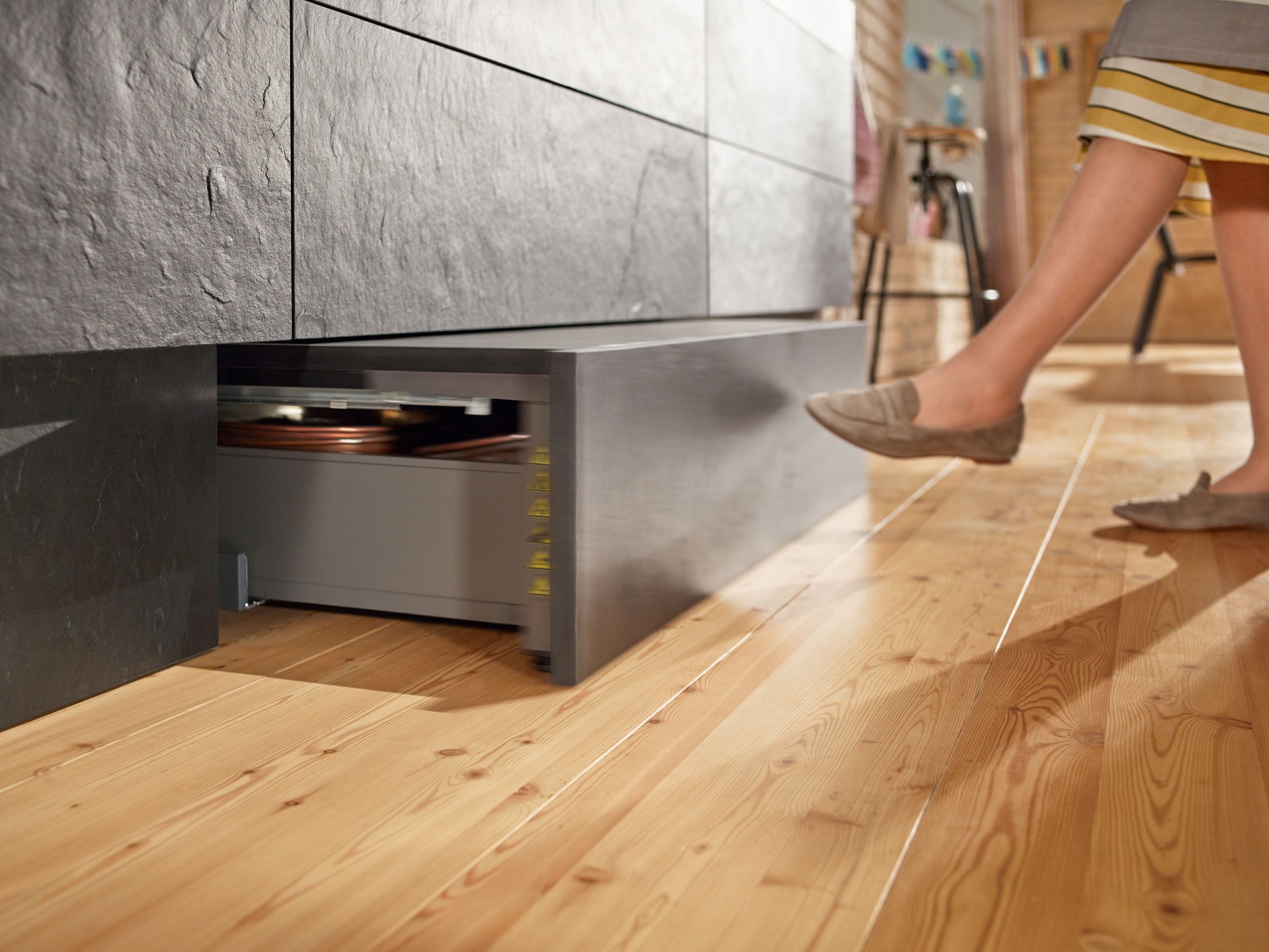 The SPACE STEP plinth solution | Blum