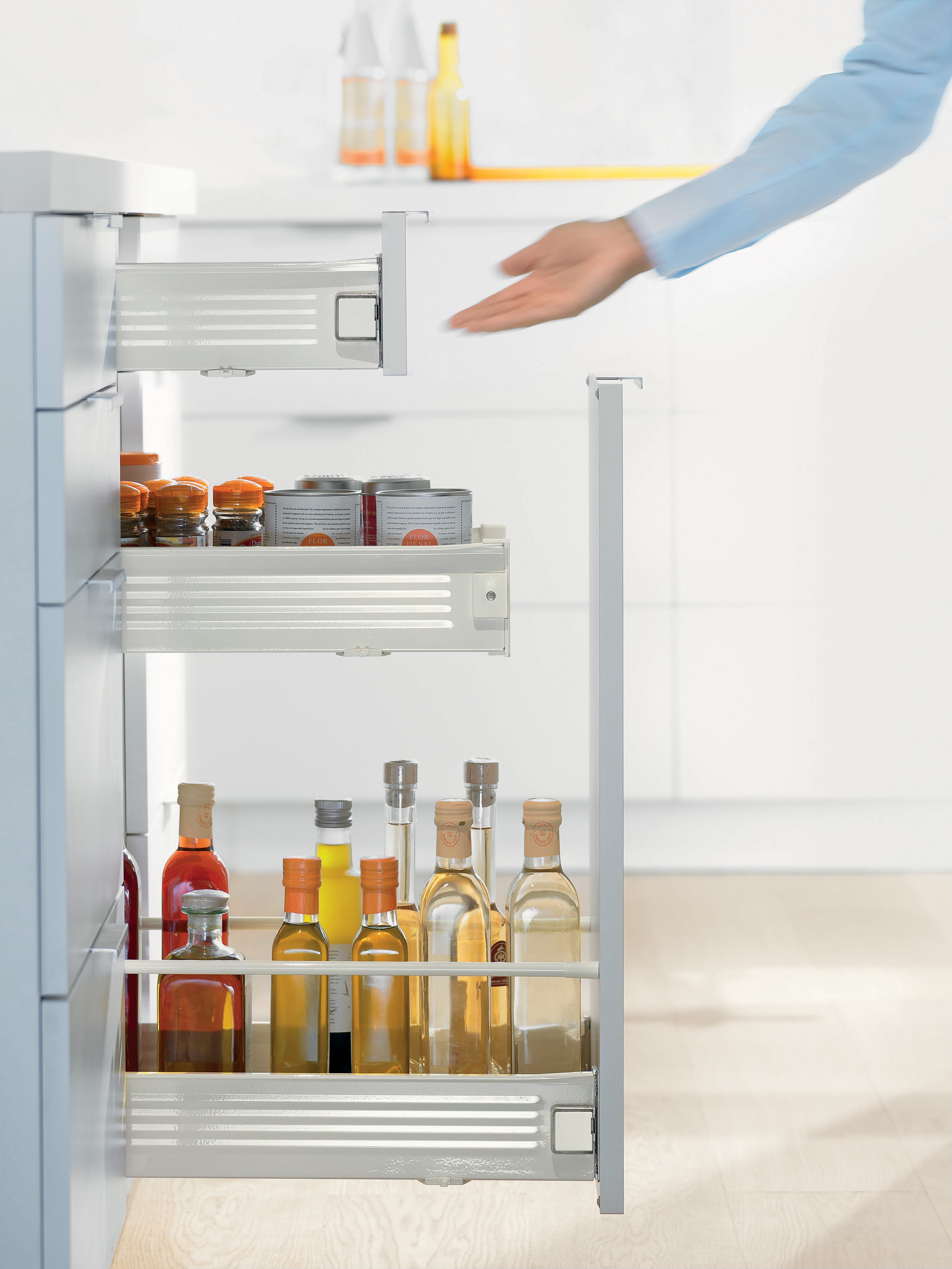 METABOX | Blum