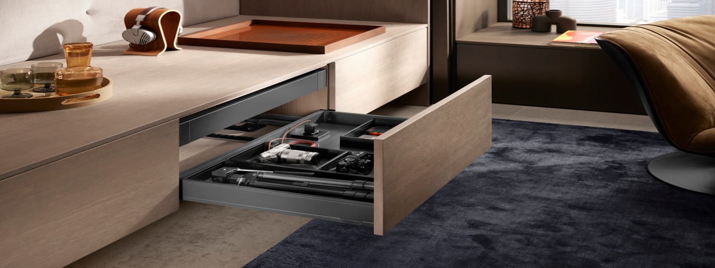 AMPEROS AC от Blum: Допълнителни услуги. | Blum