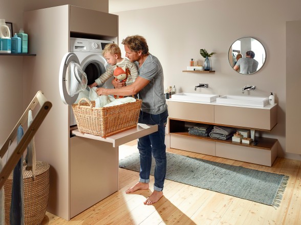 Blum offers practical pull-out shelf lock for MOVENTO and TANDEM | Blum