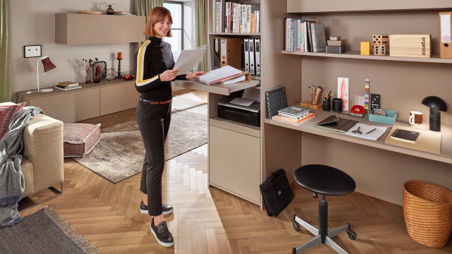 Pull-out shelf lock | Blum