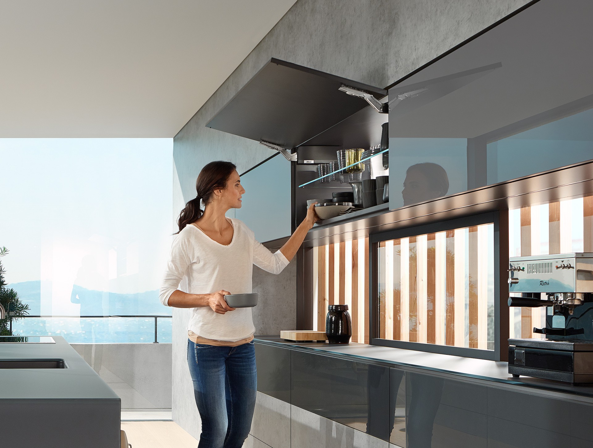 AVENTOS HK top Install | Blum