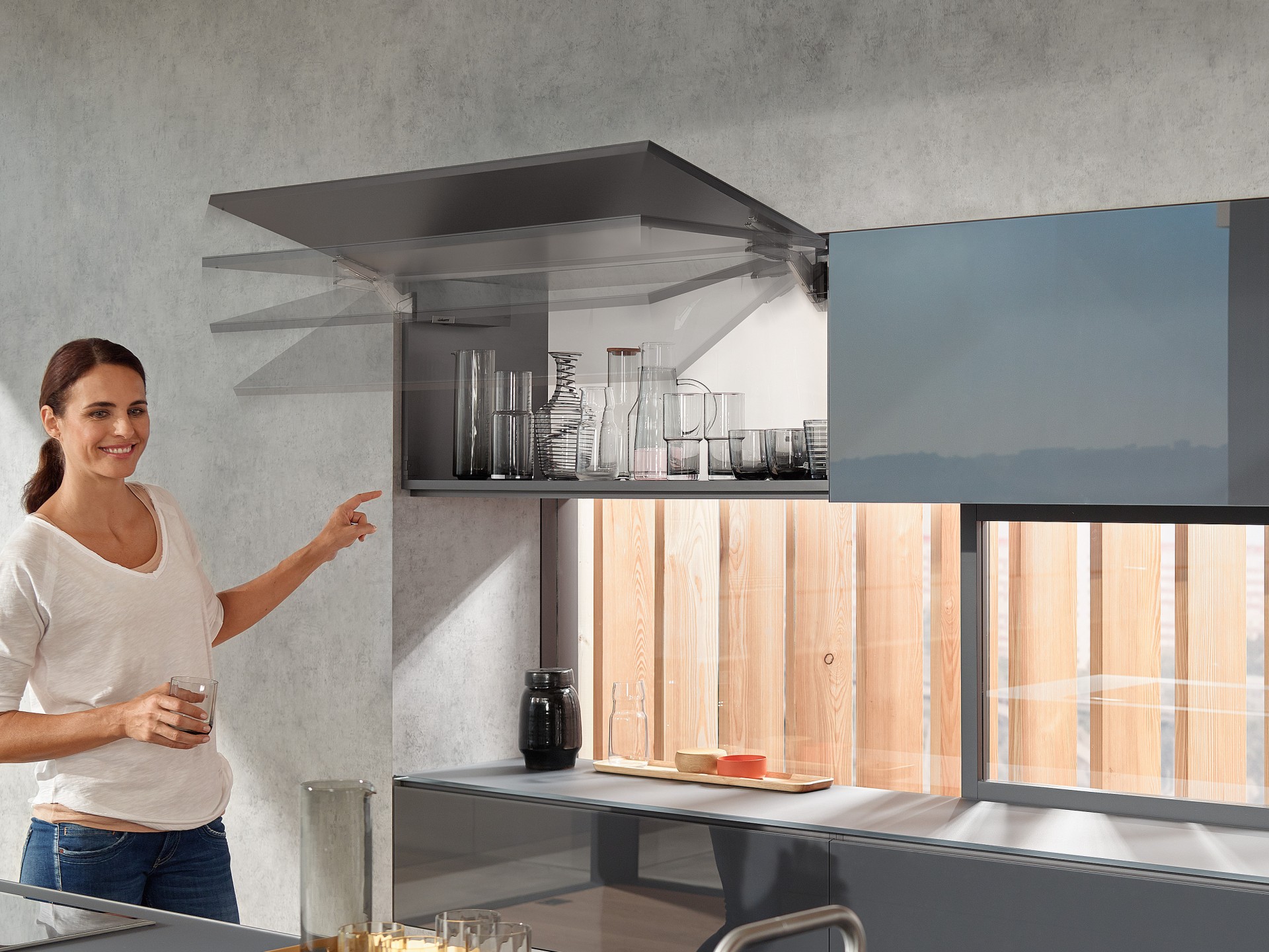 SERVO-DRIVE for AVENTOS | Blum