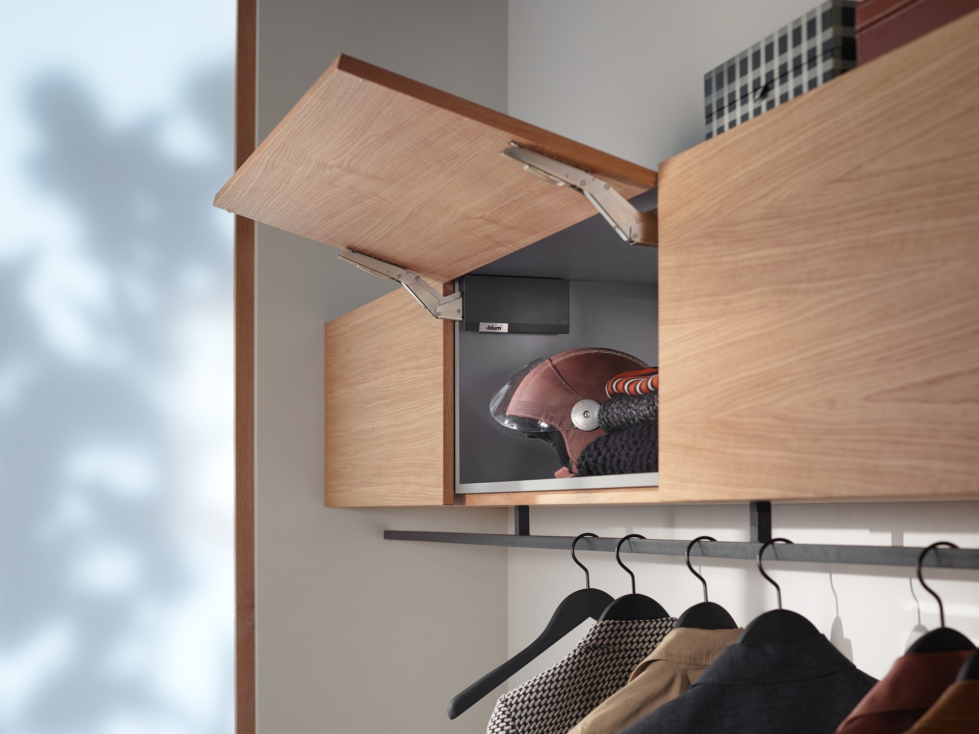 AVENTOS HK top Experience | Blum