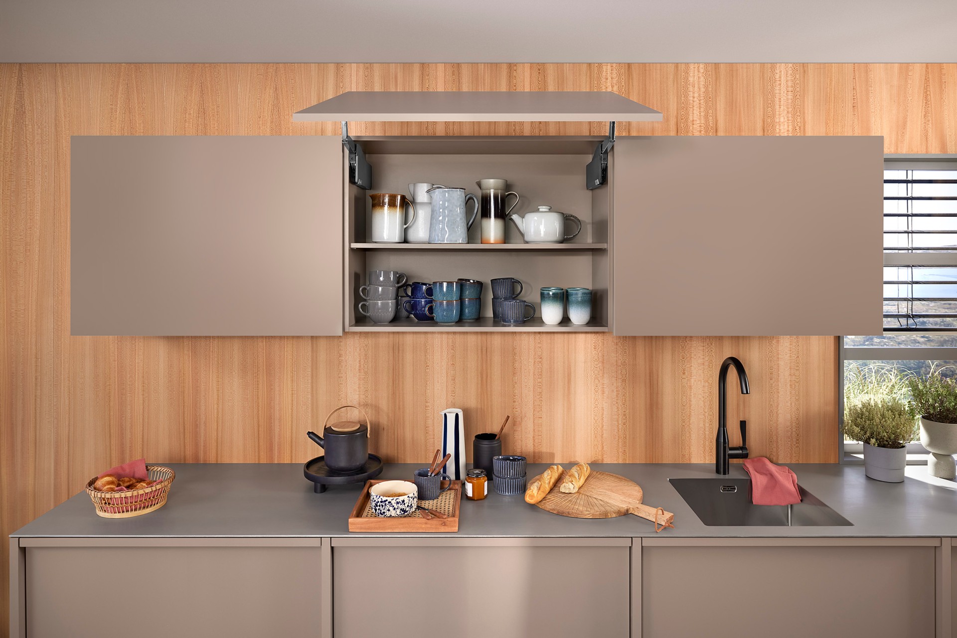 AVENTOS HS top(아벤토스 HS top) | Blum