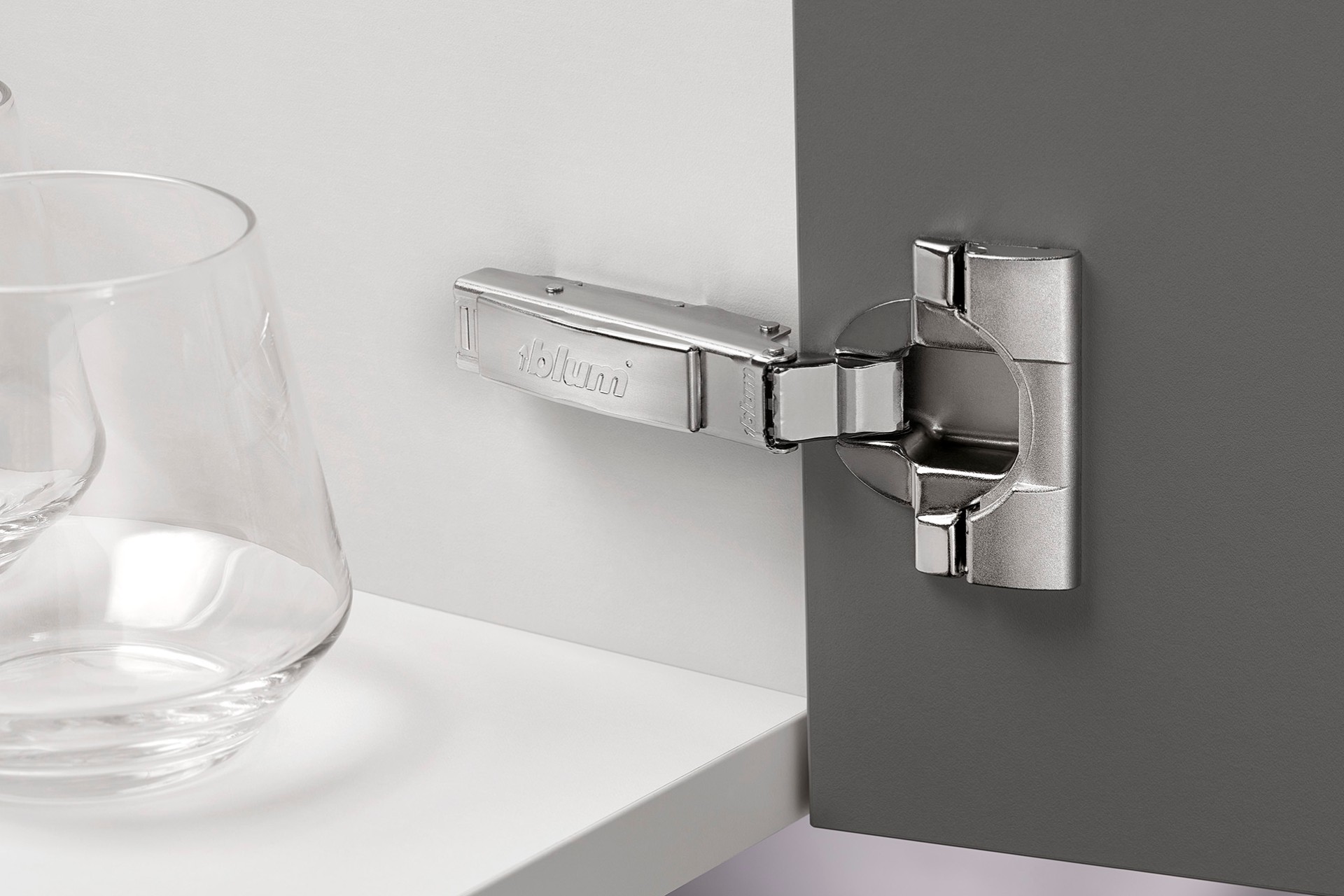 CLIP top | Blum