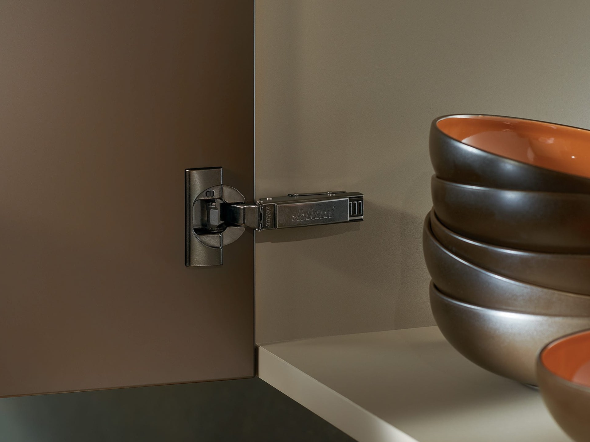 CLIP top BLUMOTION in onyx black | Blum