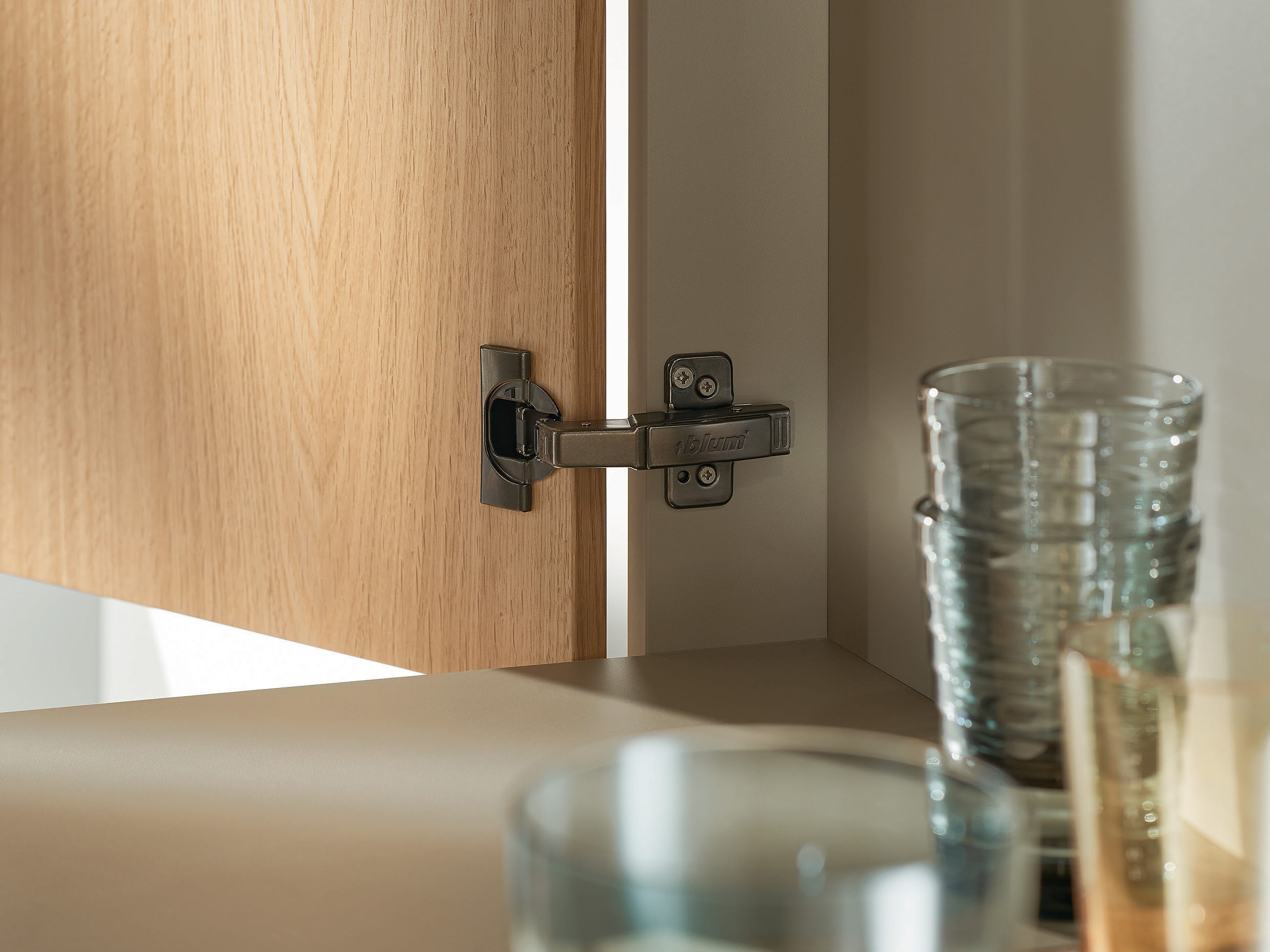 Hinges in onyx black | Blum