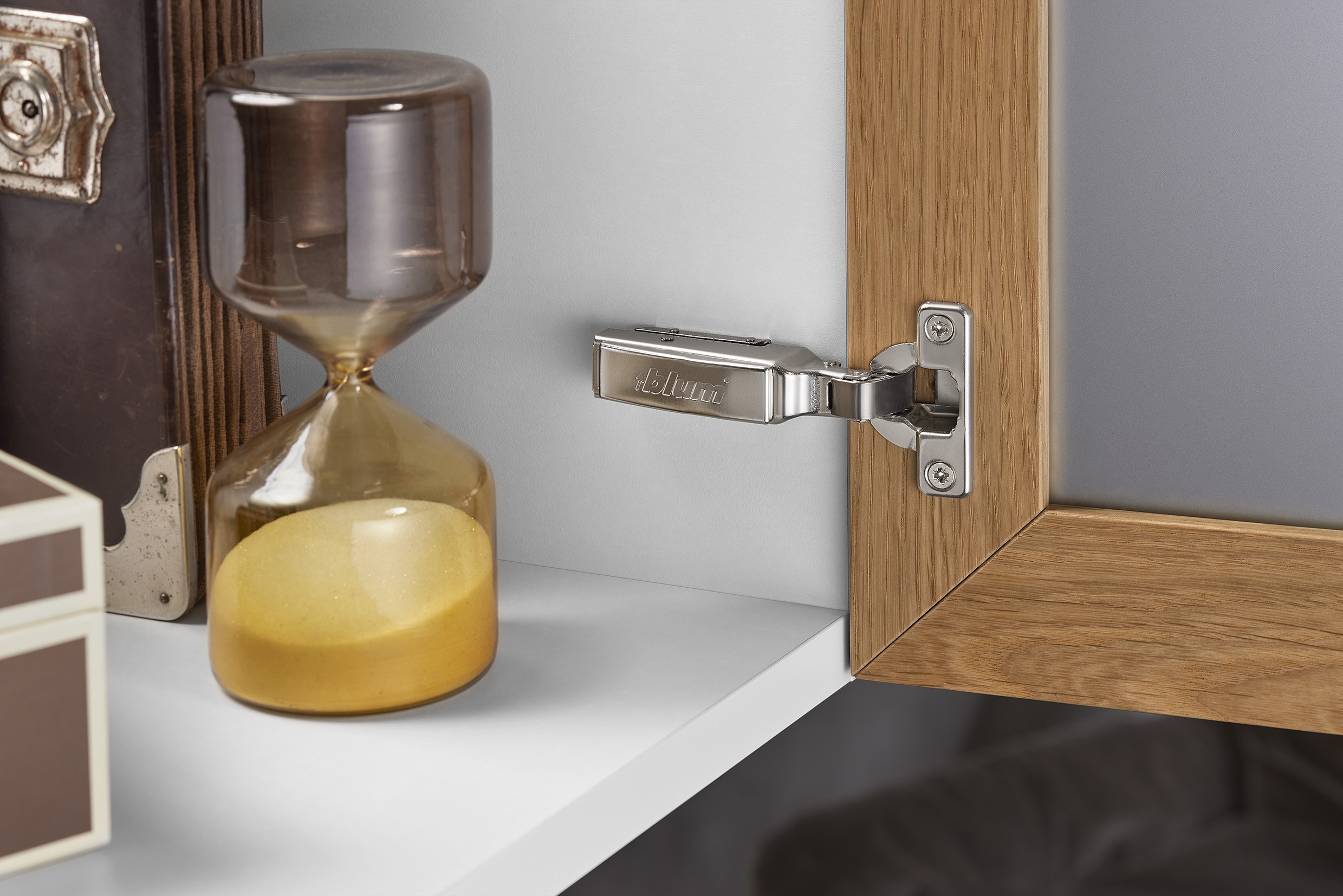 CLIP top | Blum