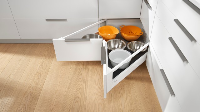 SPACE CORNER | Blum