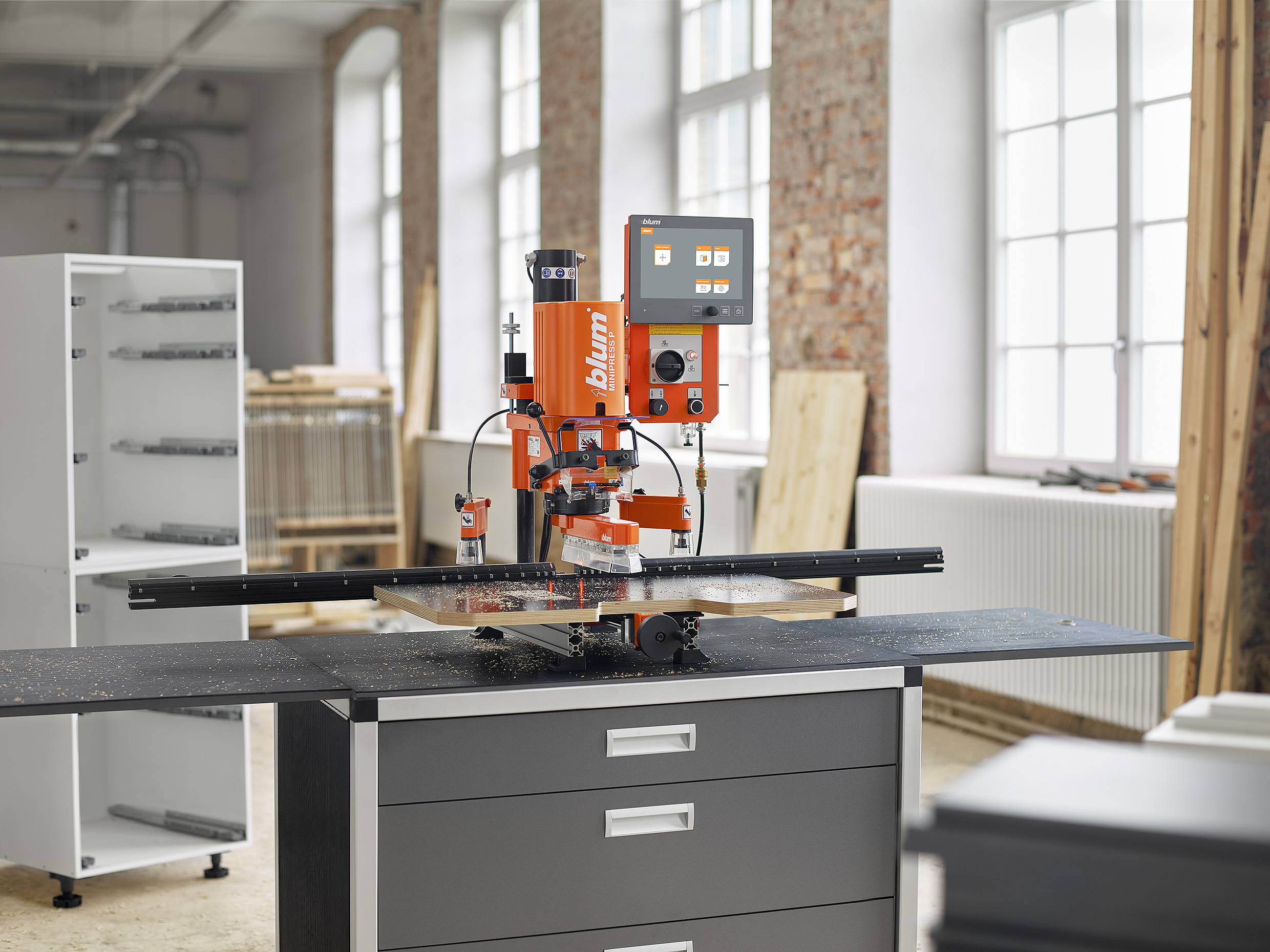 Drilling and insertion machines | Blum