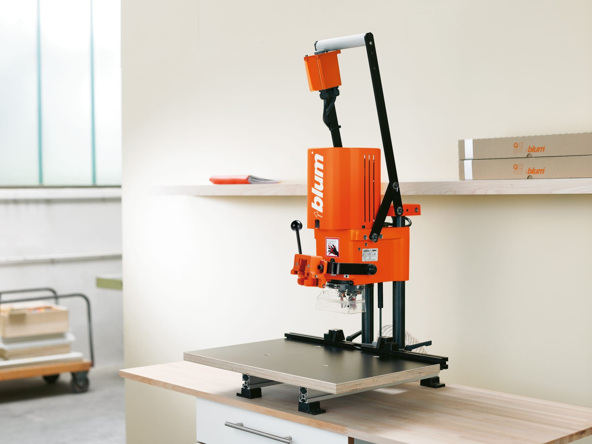 Boring and insertion machines | Blum