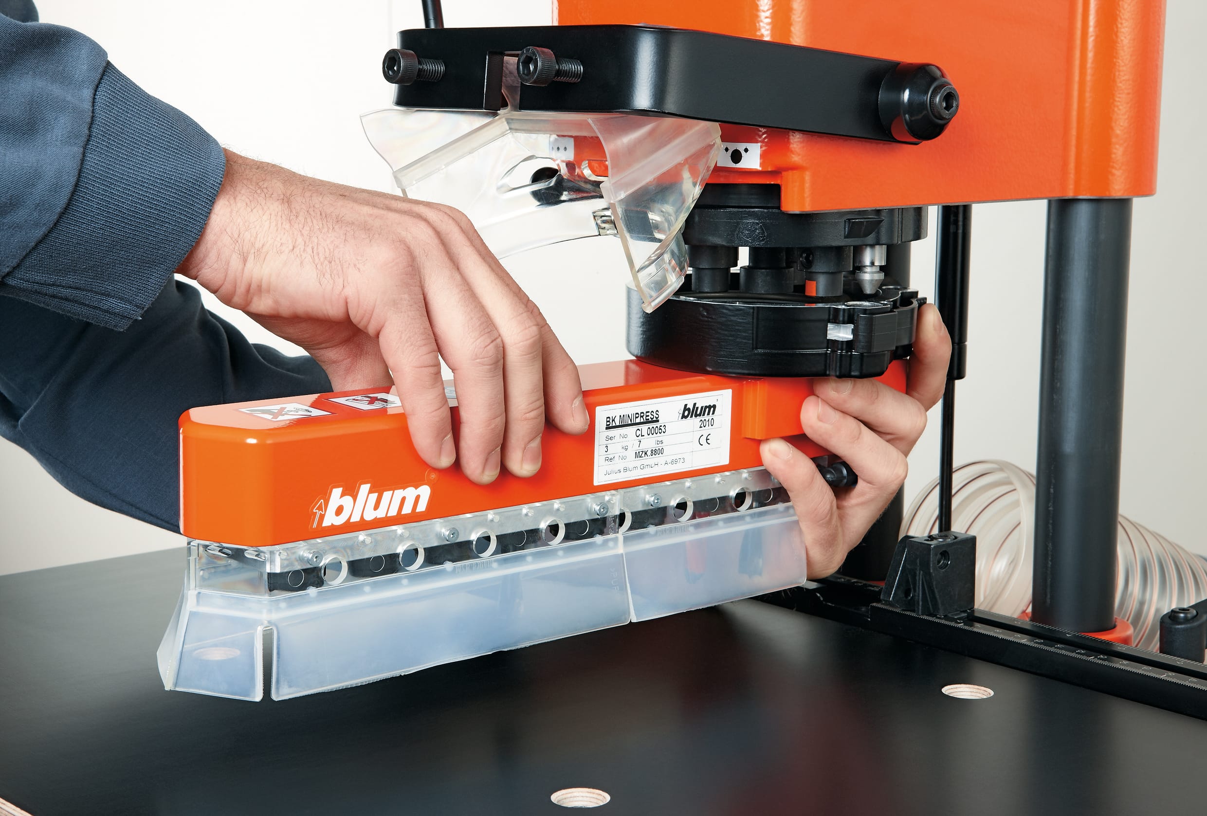 Boring and insertion machines | Blum