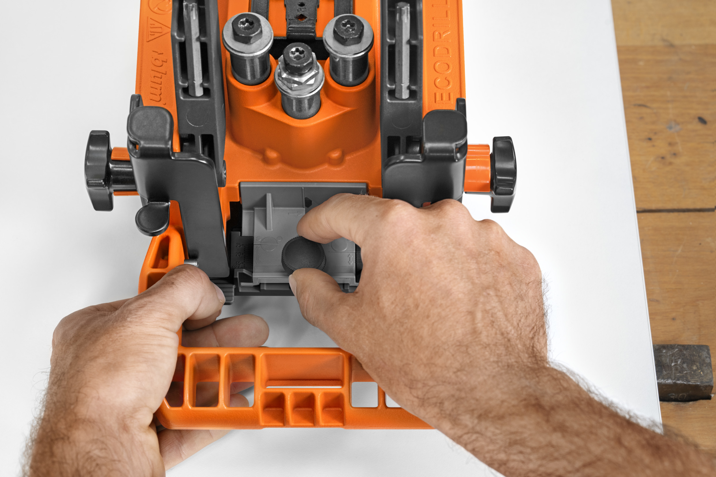 The new ECODRILL: practical assembly device for Blum hinges. | Blum