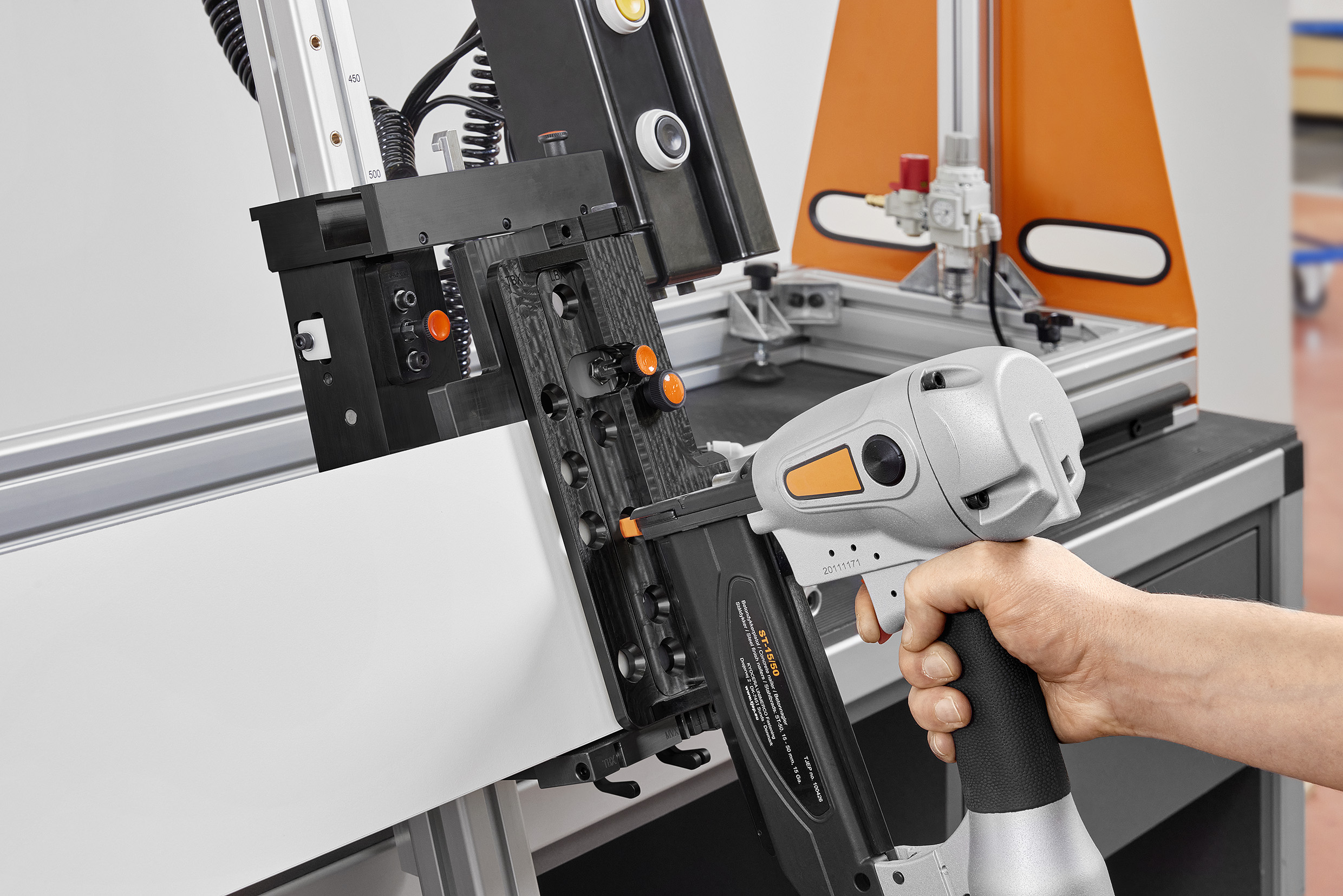 Assembly devices | Blum