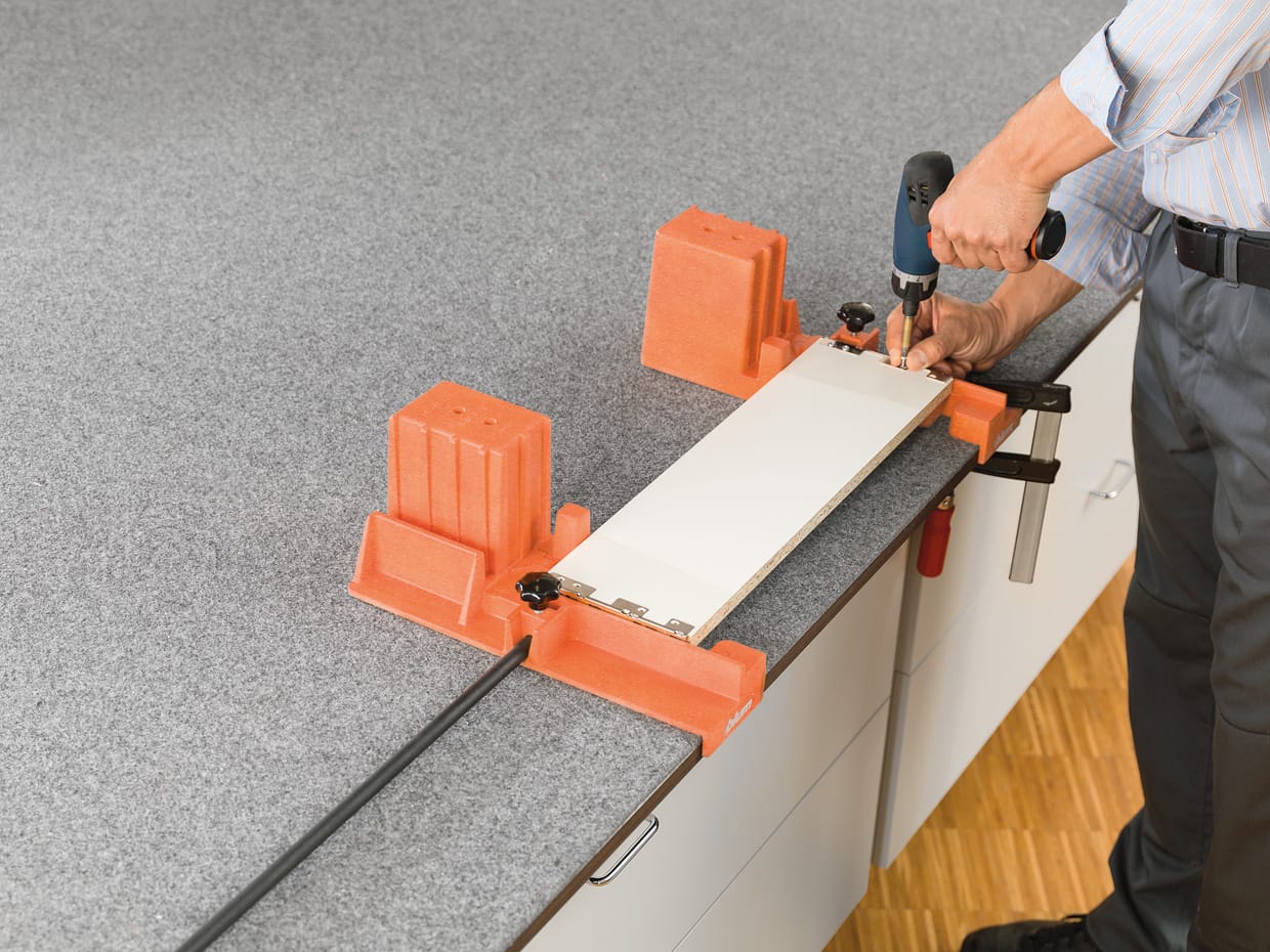 Assembly devices and clamps | Blum