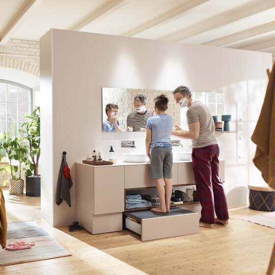 AVENTOS fittings for wall cabinets | Blum