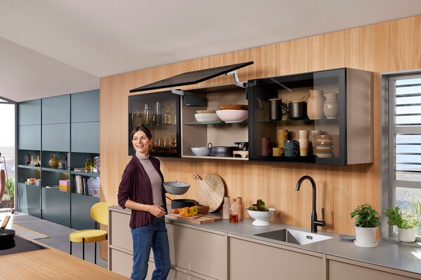 AVENTOS HS top Downloads und Videos | Blum