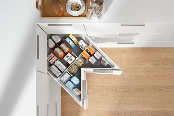 SPACE CORNER | Blum