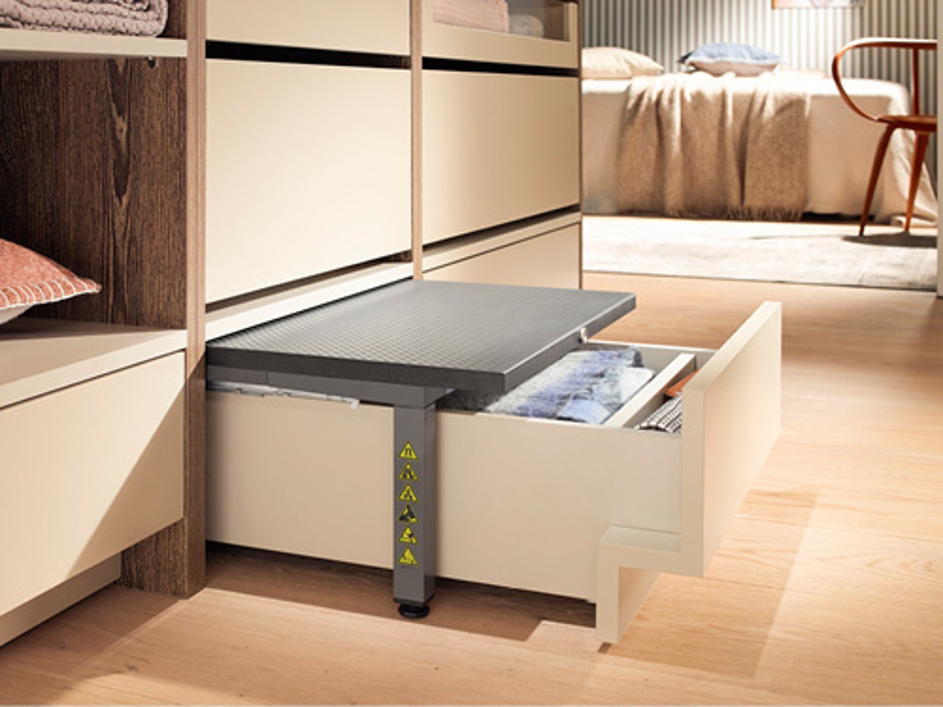Cabinet applications for more storage space | Blum
