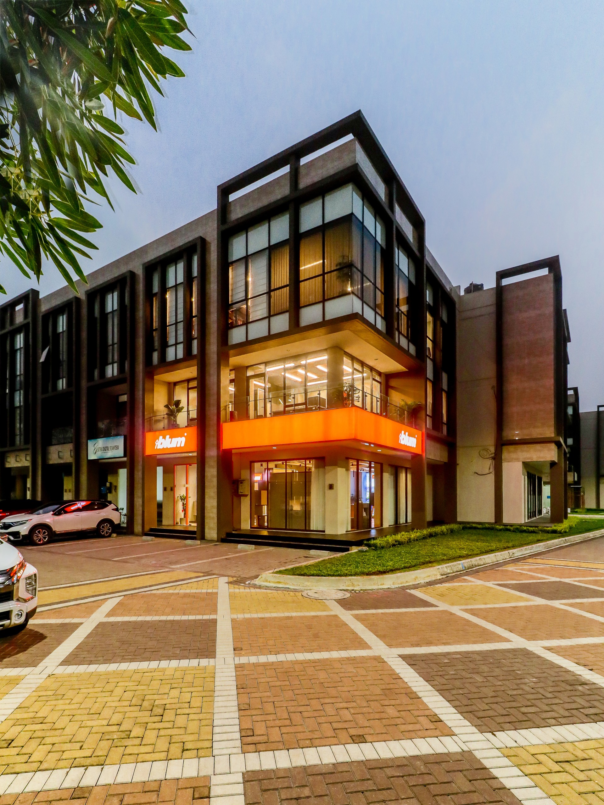 Welcome to the Blum showroom – your Sumber Inspirasi | Blum