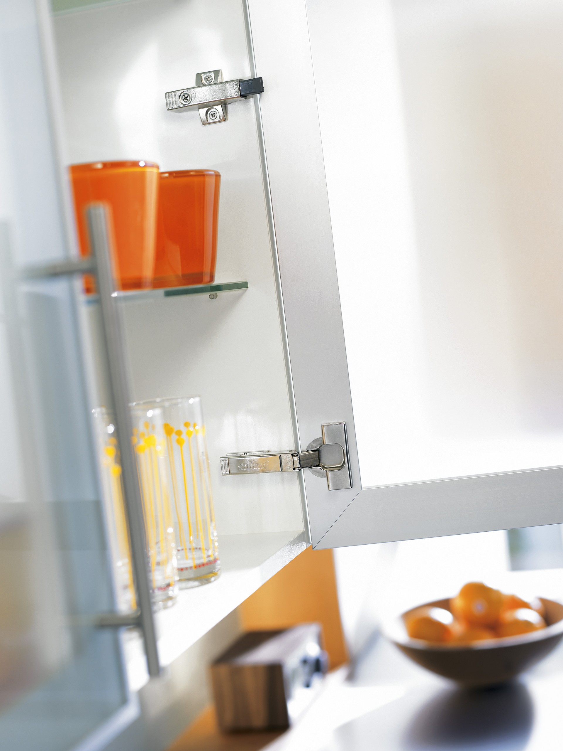 CLIP 100° hinge | Blum