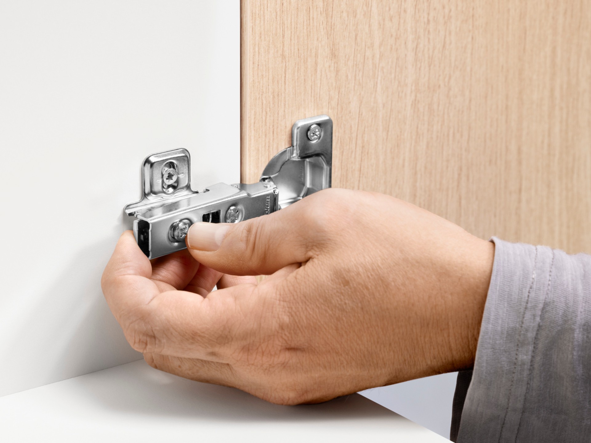 CLIP 100° hinge | Blum